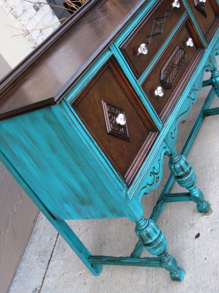 The teal buffet, Eskimos and Hezbollah....oh my - Jennifer Allwood Home