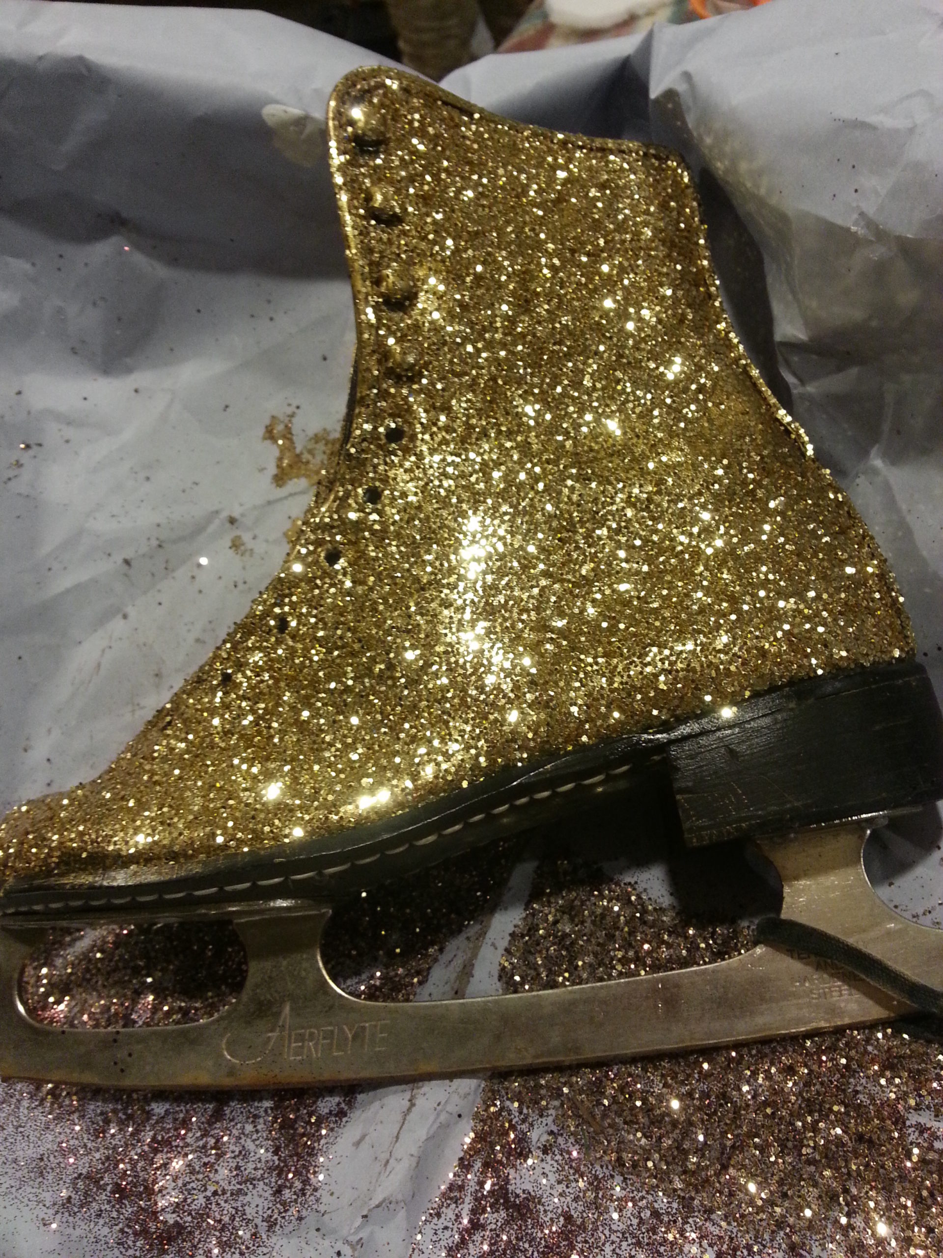 Glittered Ice Skates as Christmas and Winter Decor | The Magic Brush