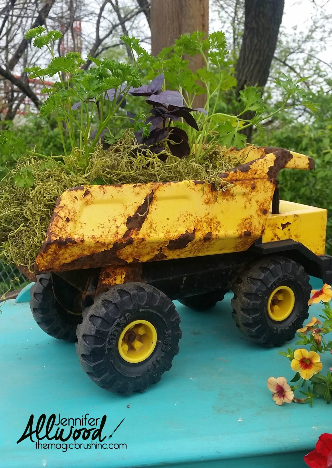 10 creative container ideas .... for people who love the container more ...