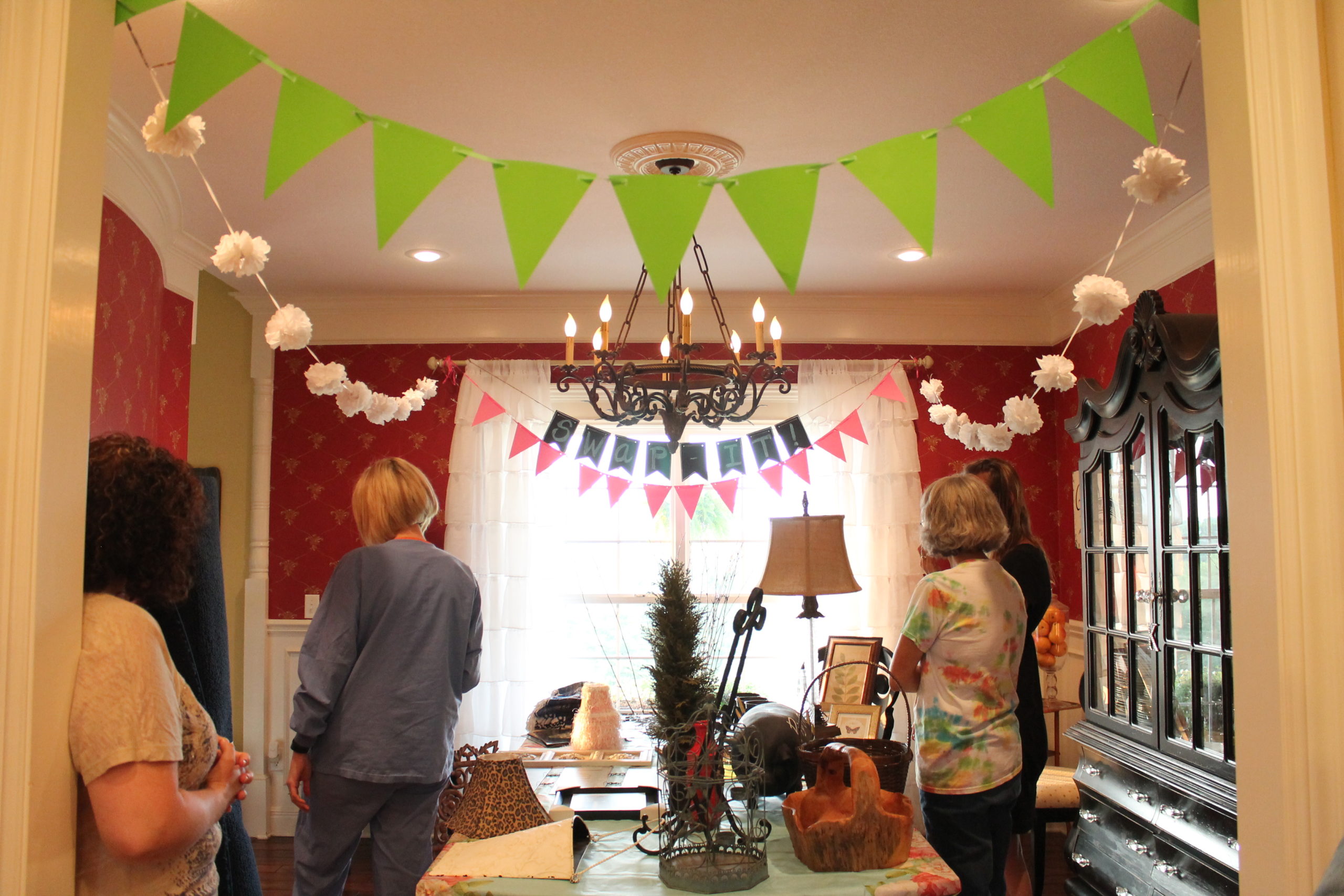 Decor Swap Party Tips -- how to plan your first swap