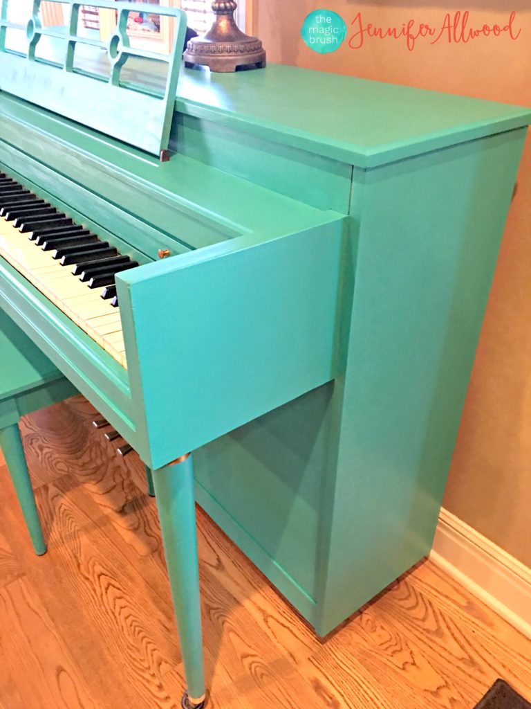 How to make a painted piano with chalk-type paint | Magic Brush