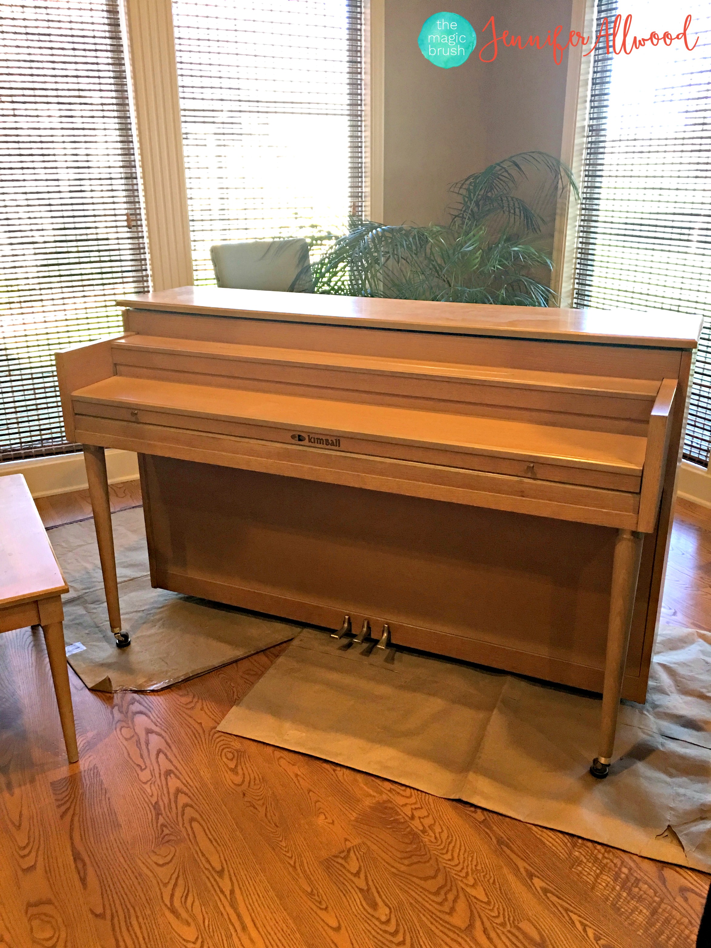 How to make a painted piano with chalk-type paint | Magic Brush