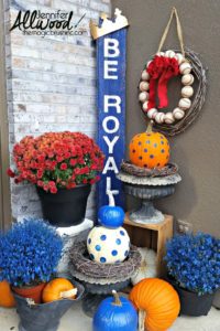 Spray Painted Mums - add Christmas sparkle to the porch | Magic Brush